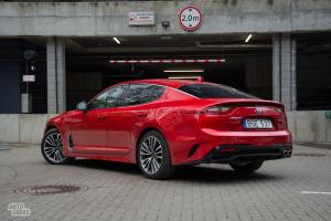 Sarkans Kia Stinger 2017 Viļņa, ar dzinēja tilpumu 2.20 L un nobraukumu 240 tūkst. km par 18250 €, foto 9 vietnē AUTOMOTO.COM.LV