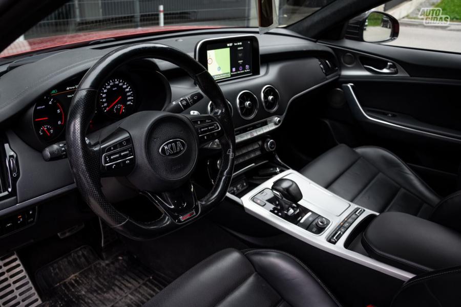 Sarkans Kia Stinger 2017 Viļņa, ar dzinēja tilpumu 2.20 L un nobraukumu 240 tūkst. km par 18250 €, foto 23 vietnē AUTOMOTO.COM.LV