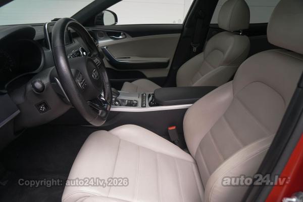Red Kia Stinger 2018 in Tallinn, with an engine capacity of 3.30 L and mileage of 89 thousand km for 23990 €, photo 8 on AUTOMOTO.COM.LV