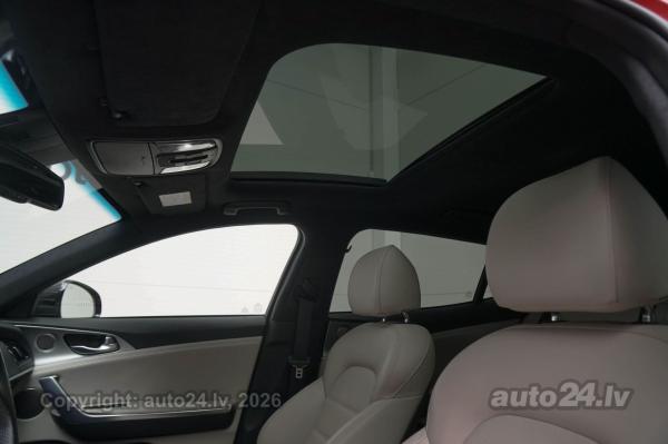 Red Kia Stinger 2018 in Tallinn, with an engine capacity of 3.30 L and mileage of 89 thousand km for 23990 €, photo 9 on AUTOMOTO.COM.LV