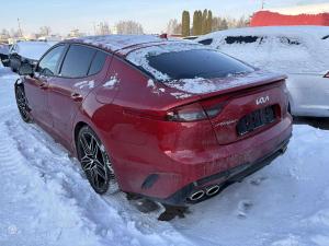Red Kia Stinger 2023 in Riga, with an engine capacity of 3.34 L and mileage of 12 thousand km for 24426 €, photo 4 on AUTOMOTO.COM.LV