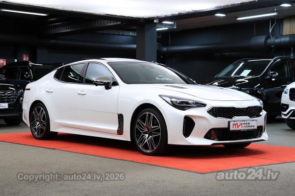 White Kia Stinger 2023 in Tallinn, with an engine capacity of 3.30 L and mileage of 28 thousand km for 39995 €, photo 1 on AUTOMOTO.COM.LV