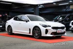 Белый Киа Stinger 2023 в Таллин, объемом двигателя 3.30 л и пробегом 28 тыс. км за 39995 €, фото  на AUTOMOTO.COM.LV