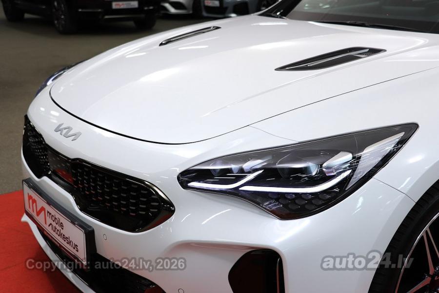 Белый Киа Stinger 2023 в Таллин, объемом двигателя 3.30 л и пробегом 28 тыс. км за 39995 €, фото 29 на AUTOMOTO.COM.LV