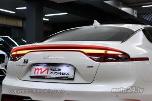 Белый Киа Stinger 2023 в Таллин, объемом двигателя 3.30 л и пробегом 28 тыс. км за 39995 €, фото 30 на AUTOMOTO.COM.LV