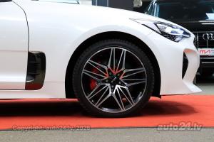 Белый Киа Stinger 2023 в Таллин, объемом двигателя 3.30 л и пробегом 28 тыс. км за 39995 €, фото 31 на AUTOMOTO.COM.LV