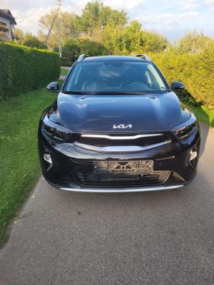 Black Kia Stonic 2024 in Vilkaviskis, with an engine capacity of 1.00 L and mileage of 30 thousand km for 16600 €, photo 8 on AUTOMOTO.COM.LV