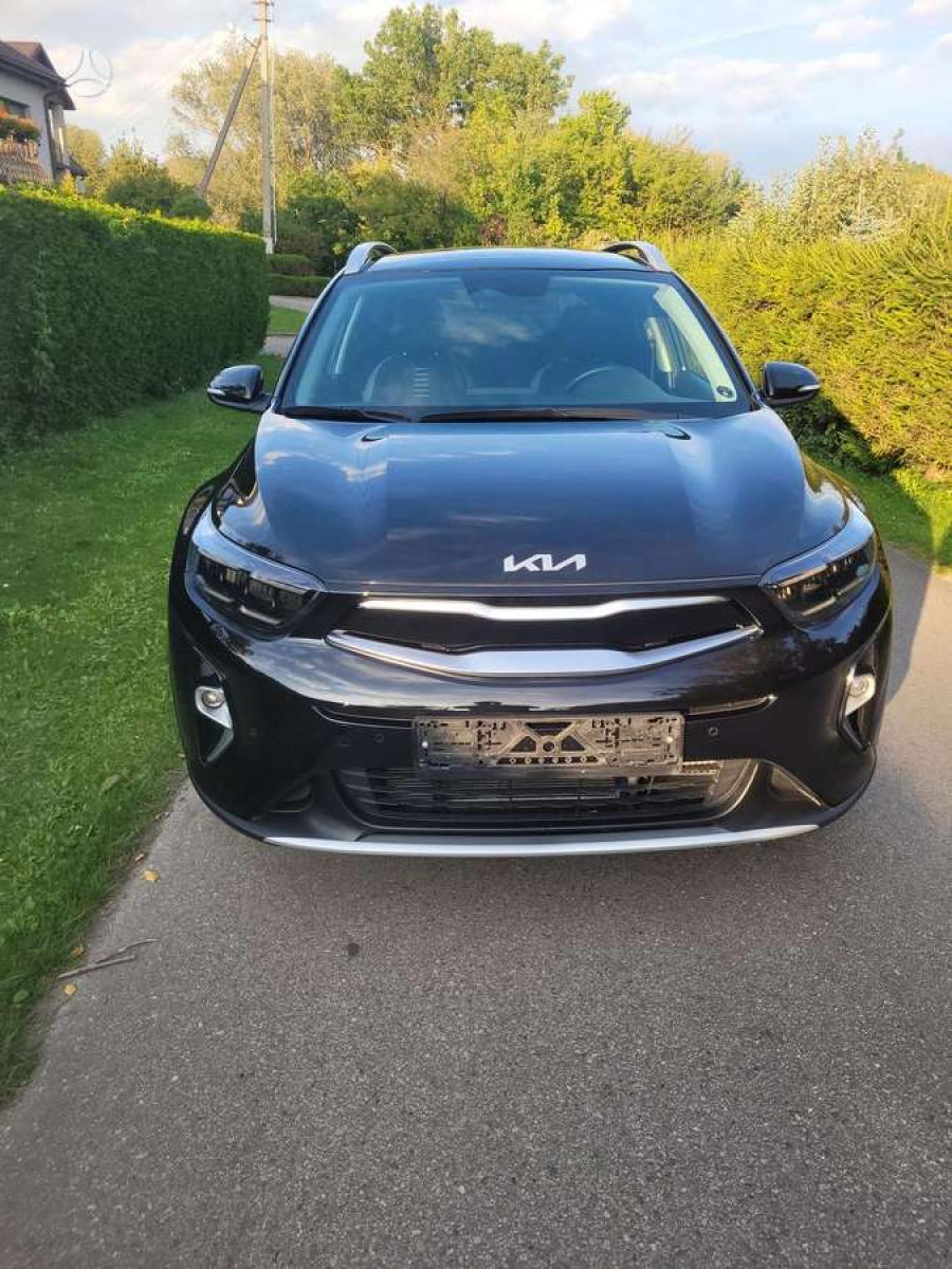 Black Kia Stonic 2024 in Vilkaviskis, with an engine capacity of 1.00 L and mileage of 30 thousand km for 16600 €, photo 8 on AUTOMOTO.COM.LV