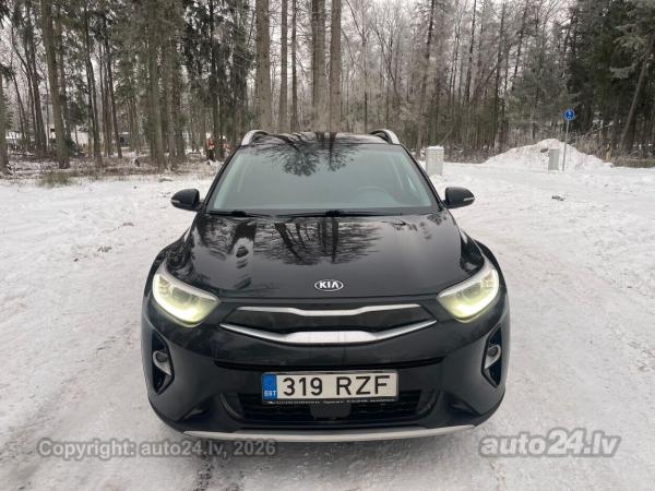 Black Kia Stonic 2020 in Tallinn, with an engine capacity of 1.00 L and mileage of 89 thousand km for 14200 €, photo 6 on AUTOMOTO.COM.LV