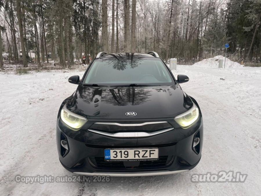 Black Kia Stonic 2020 in Tallinn, with an engine capacity of 1.00 L and mileage of 89 thousand km for 14200 €, photo 6 on AUTOMOTO.COM.LV