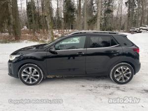 Black Kia Stonic 2020 in Tallinn, with an engine capacity of 1.00 L and mileage of 89 thousand km for 14200 €, photo 7 on AUTOMOTO.COM.LV