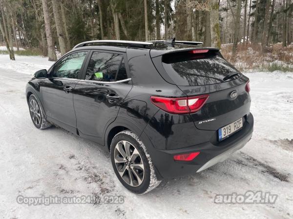 Black Kia Stonic 2020 in Tallinn, with an engine capacity of 1.00 L and mileage of 89 thousand km for 14200 €, photo 8 on AUTOMOTO.COM.LV