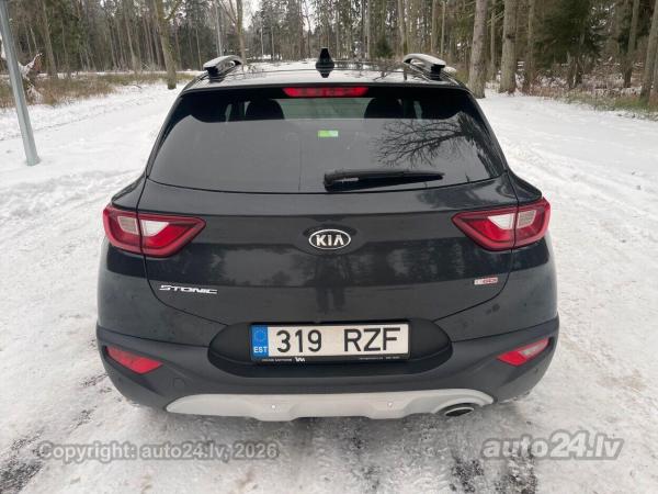 Black Kia Stonic 2020 in Tallinn, with an engine capacity of 1.00 L and mileage of 89 thousand km for 14200 €, photo 9 on AUTOMOTO.COM.LV