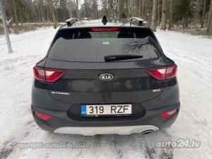 Black Kia Stonic 2020 in Tallinn, with an engine capacity of 1.00 L and mileage of 89 thousand km for 14200 €, photo 9 on AUTOMOTO.COM.LV