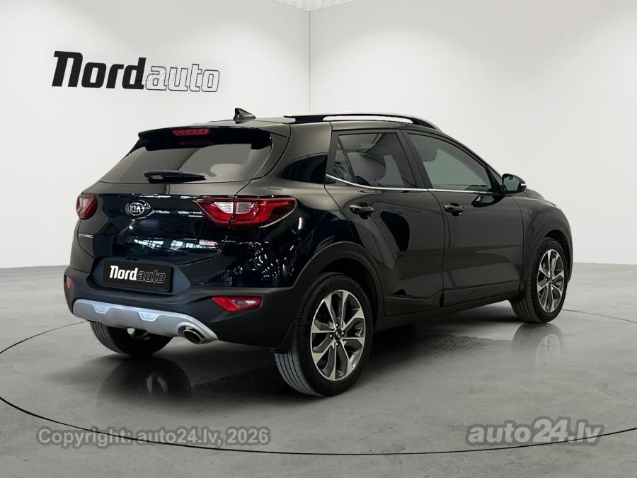 Black Kia Stonic 2020 in Tallinn, with an engine capacity of 1.00 L and mileage of 93 thousand km for 14490 €, photo 5 on AUTOMOTO.COM.LV