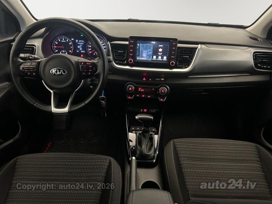 Black Kia Stonic 2020 in Tallinn, with an engine capacity of 1.00 L and mileage of 93 thousand km for 14490 €, photo 11 on AUTOMOTO.COM.LV