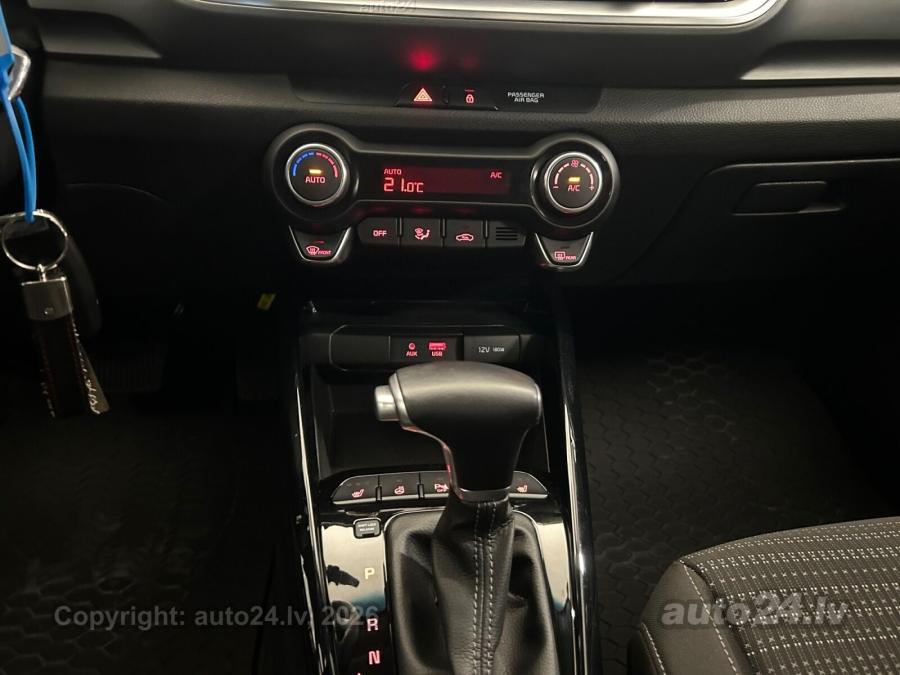 Black Kia Stonic 2020 in Tallinn, with an engine capacity of 1.00 L and mileage of 93 thousand km for 14490 €, photo 14 on AUTOMOTO.COM.LV