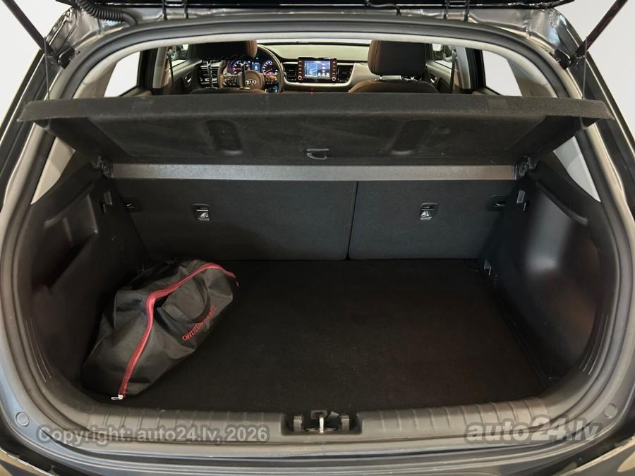 Black Kia Stonic 2020 in Tallinn, with an engine capacity of 1.00 L and mileage of 93 thousand km for 14490 €, photo 18 on AUTOMOTO.COM.LV