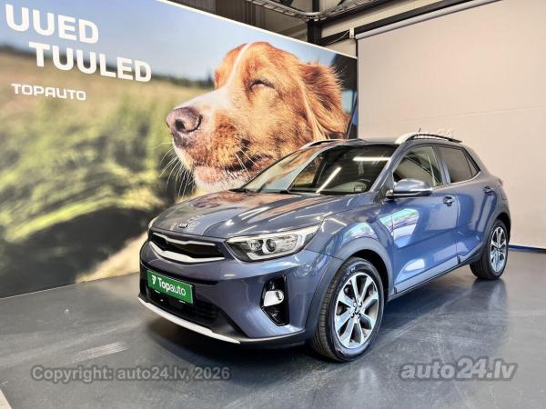 Blue Kia Stonic 2018 in Tallinn, with an engine capacity of 1.40 L and mileage of 92 thousand km for 10900 €, photo 1 on AUTOMOTO.COM.LV