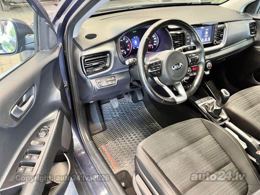 Zils Kia Stonic 2018 Tallina, ar dzinēja tilpumu 1.40 L un nobraukumu 92 tūkst. km par 10900 €, foto 7 vietnē AUTOMOTO.COM.LV
