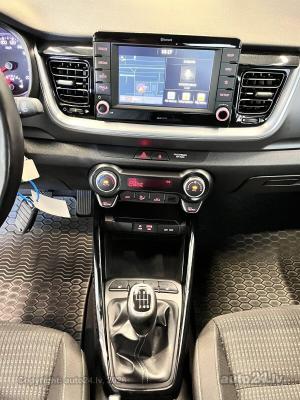 Zils Kia Stonic 2018 Tallina, ar dzinēja tilpumu 1.40 L un nobraukumu 92 tūkst. km par 10900 €, foto 16 vietnē AUTOMOTO.COM.LV