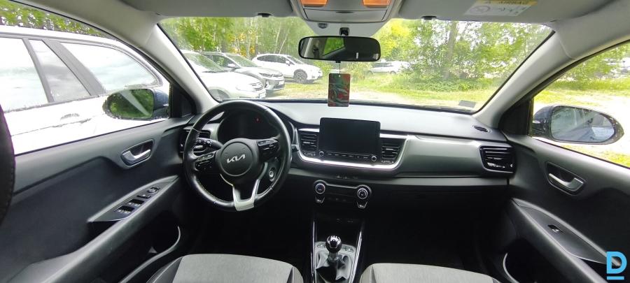 Zils Kia Stonic 2021 Rīga, ar dzinēja tilpumu 1.20 L un nobraukumu 43 tūkst. km par 13000 €, foto 4 vietnē AUTOMOTO.COM.LV