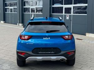 Blue Kia Stonic 2022 in Kaunas, with an engine capacity of 1.00 L and mileage of 26 thousand km for 21688 €, photo 4 on AUTOMOTO.COM.LV