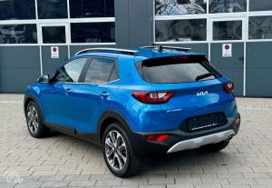 Blue Kia Stonic 2022 in Kaunas, with an engine capacity of 1.00 L and mileage of 26 thousand km for 21688 €, photo 6 on AUTOMOTO.COM.LV