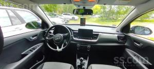 Blue Kia Stonic 2022 in Riga, with an engine capacity of 1.20 L and mileage of 43 thousand km for 13000 €, photo 5 on AUTOMOTO.COM.LV