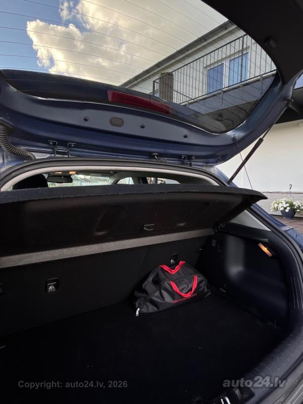 Zils Kia Stonic 2018 Tallina, ar dzinēja tilpumu 1.40 L un nobraukumu 88 tūkst. km par 10800 €, foto 5 vietnē AUTOMOTO.COM.LV