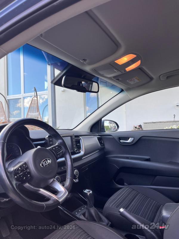 Zils Kia Stonic 2018 Tallina, ar dzinēja tilpumu 1.40 L un nobraukumu 88 tūkst. km par 10800 €, foto 8 vietnē AUTOMOTO.COM.LV