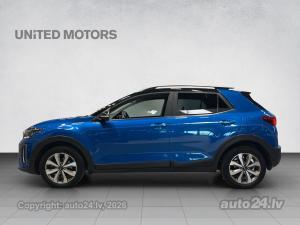 Blue Kia Stonic 2023 in Tallinn, with an engine capacity of 1.00 L and mileage of 77 thousand km for 15500 €, photo 4 on AUTOMOTO.COM.LV