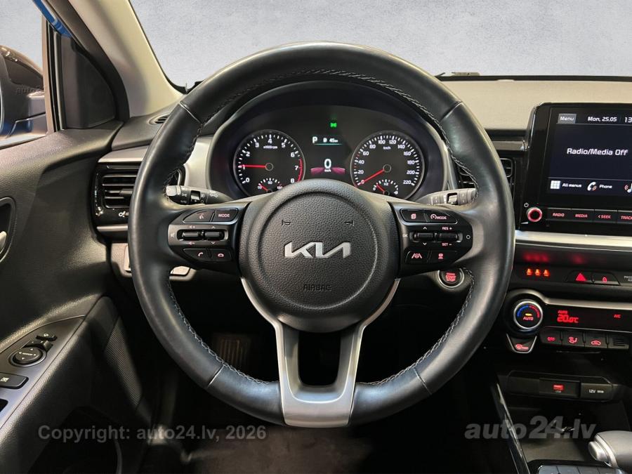 Blue Kia Stonic 2023 in Tallinn, with an engine capacity of 1.00 L and mileage of 77 thousand km for 15500 €, photo 11 on AUTOMOTO.COM.LV