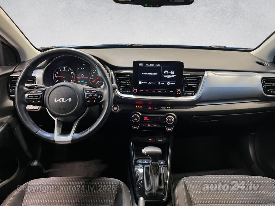 Blue Kia Stonic 2023 in Tallinn, with an engine capacity of 1.00 L and mileage of 77 thousand km for 15500 €, photo 13 on AUTOMOTO.COM.LV