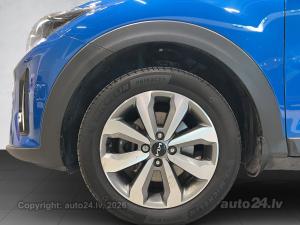 Blue Kia Stonic 2023 in Tallinn, with an engine capacity of 1.00 L and mileage of 77 thousand km for 15500 €, photo 15 on AUTOMOTO.COM.LV