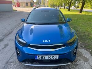 Blue Kia Stonic 2024 in Tallinn, with an engine capacity of 1.00 L and mileage of 11 thousand km for 19900 €, photo  on AUTOMOTO.COM.LV