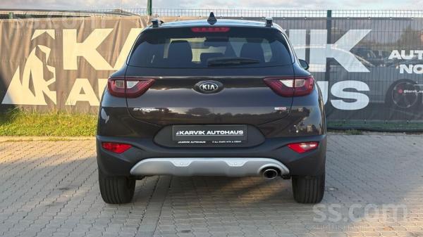 Brown Kia Stonic 2019 in Liepaja, with an engine capacity of 1.00 L and mileage of 72 thousand km for 12850 €, photo 6 on AUTOMOTO.COM.LV