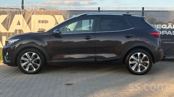 Brown Kia Stonic 2019 in Liepaja, with an engine capacity of 1.00 L and mileage of 72 thousand km for 12850 €, photo 9 on AUTOMOTO.COM.LV
