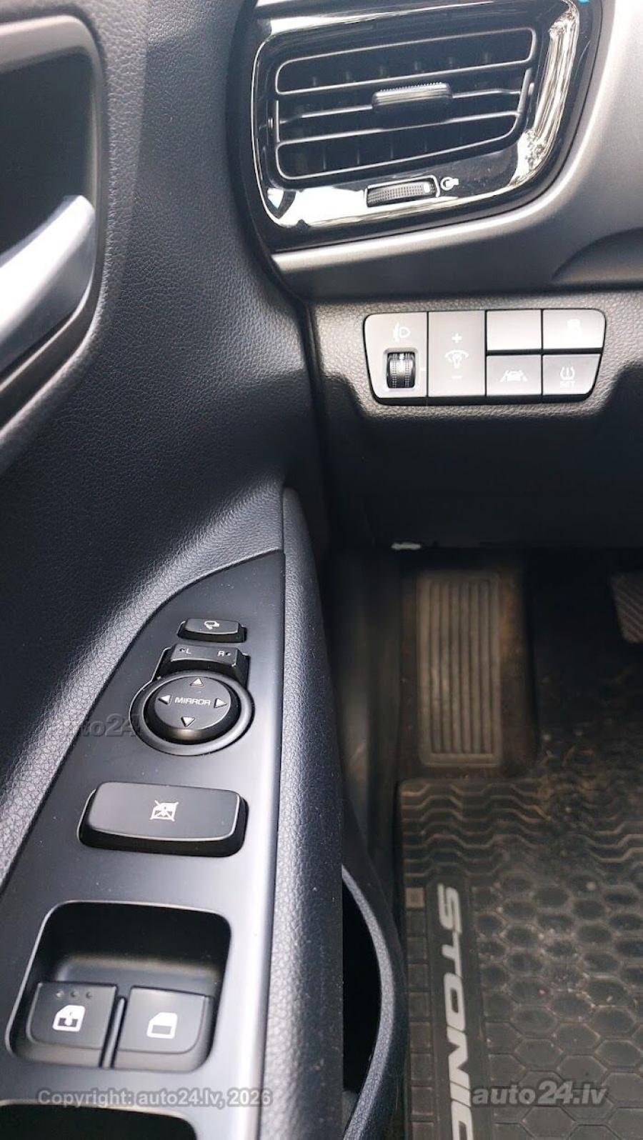 Brūns Kia Stonic 2018 Tallina, ar dzinēja tilpumu 1.40 L un nobraukumu 154 tūkst. km par 8920 €, foto 8 vietnē AUTOMOTO.COM.LV