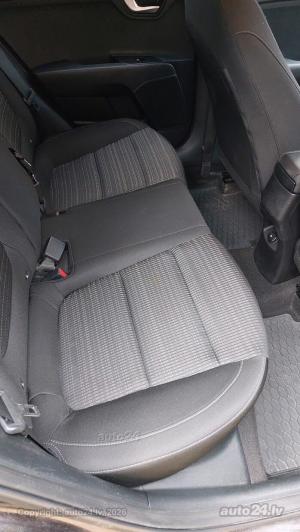 Brūns Kia Stonic 2018 Tallina, ar dzinēja tilpumu 1.40 L un nobraukumu 154 tūkst. km par 8920 €, foto 12 vietnē AUTOMOTO.COM.LV