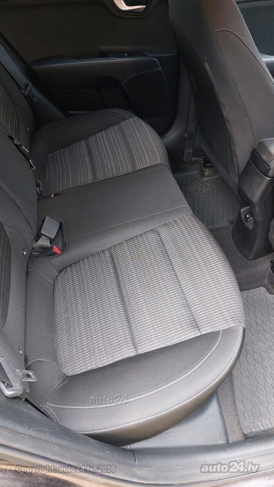 Brūns Kia Stonic 2018 Tallina, ar dzinēja tilpumu 1.40 L un nobraukumu 154 tūkst. km par 8920 €, foto 12 vietnē AUTOMOTO.COM.LV