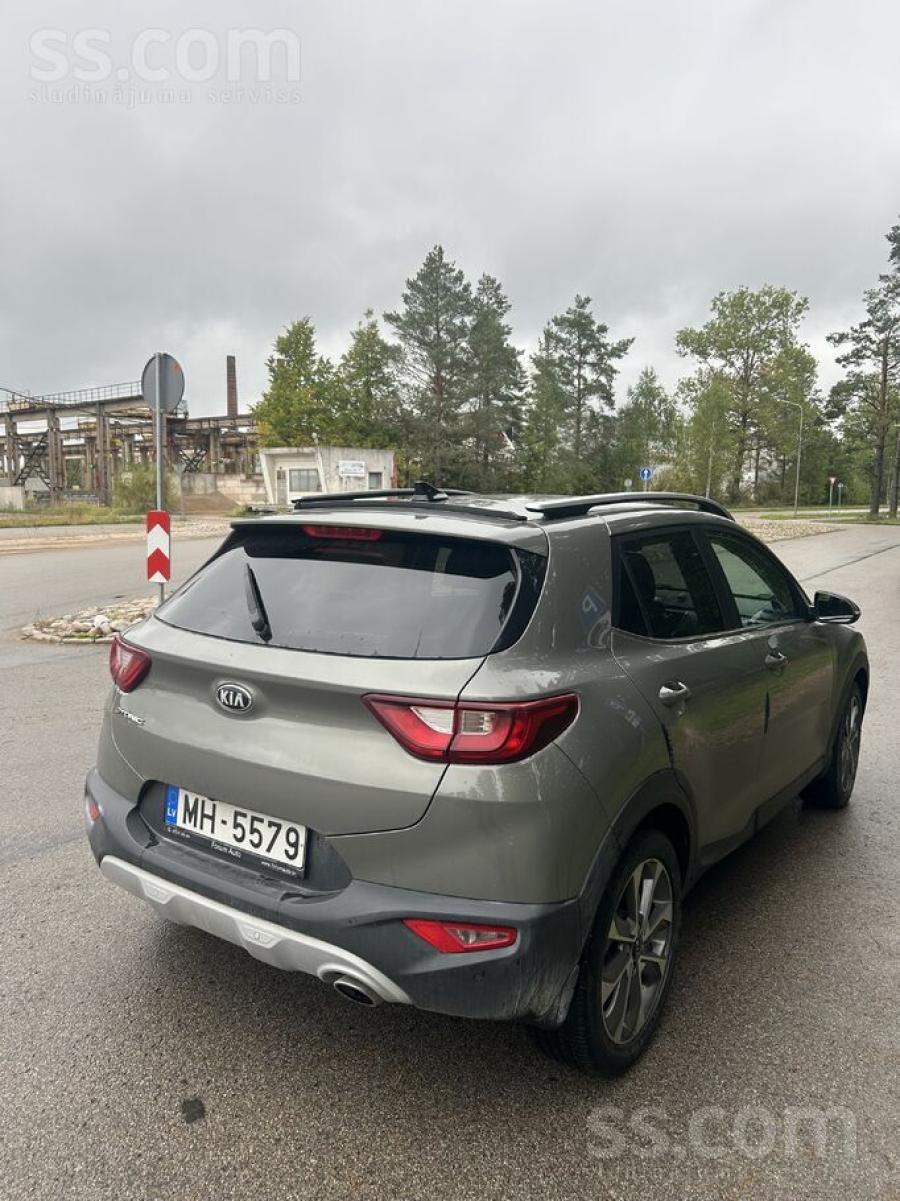 Zaļš Kia Stonic 2019 Rīga, ar dzinēja tilpumu 1.40 L un nobraukumu 60 tūkst. km par 13000 €, foto 4 vietnē AUTOMOTO.COM.LV