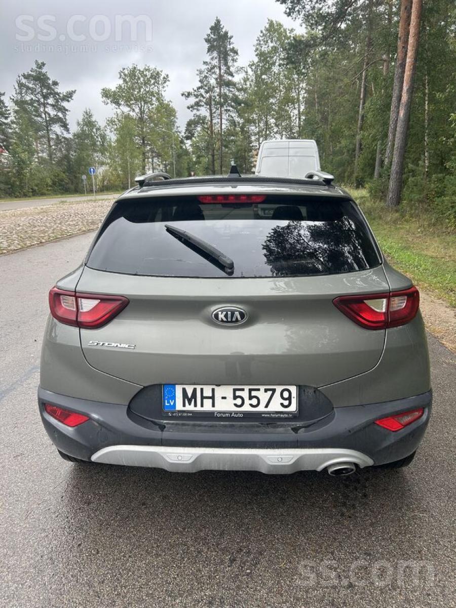 Zaļš Kia Stonic 2019 Rīga, ar dzinēja tilpumu 1.40 L un nobraukumu 60 tūkst. km par 13000 €, foto 5 vietnē AUTOMOTO.COM.LV
