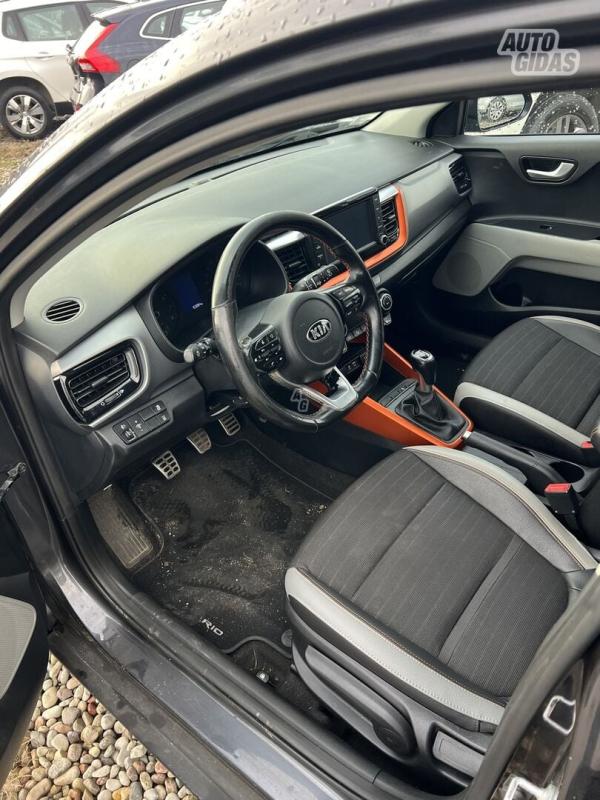 Pelēks Kia Stonic 2018 Tauragė, ar dzinēja tilpumu 1.00 L un nobraukumu 153 tūkst. km par 6500 €, foto 5 vietnē AUTOMOTO.COM.LV