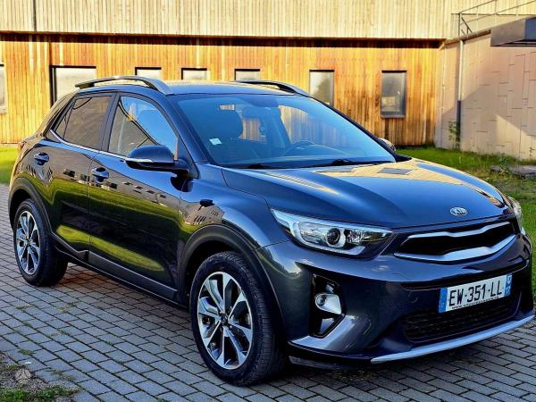 Pelēks Kia Stonic 2018 Tauragė, ar dzinēja tilpumu 1.00 L un nobraukumu 117 tūkst. km par 7800 €, foto 3 vietnē AUTOMOTO.COM.LV