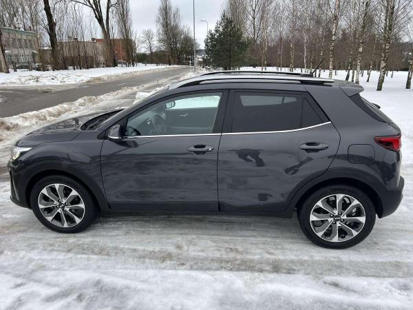 Grey Kia Stonic 2018 in Taurage, with an engine capacity of 1.00 L and mileage of 153 thousand km for 6550 €, photo 8 on AUTOMOTO.COM.LV
