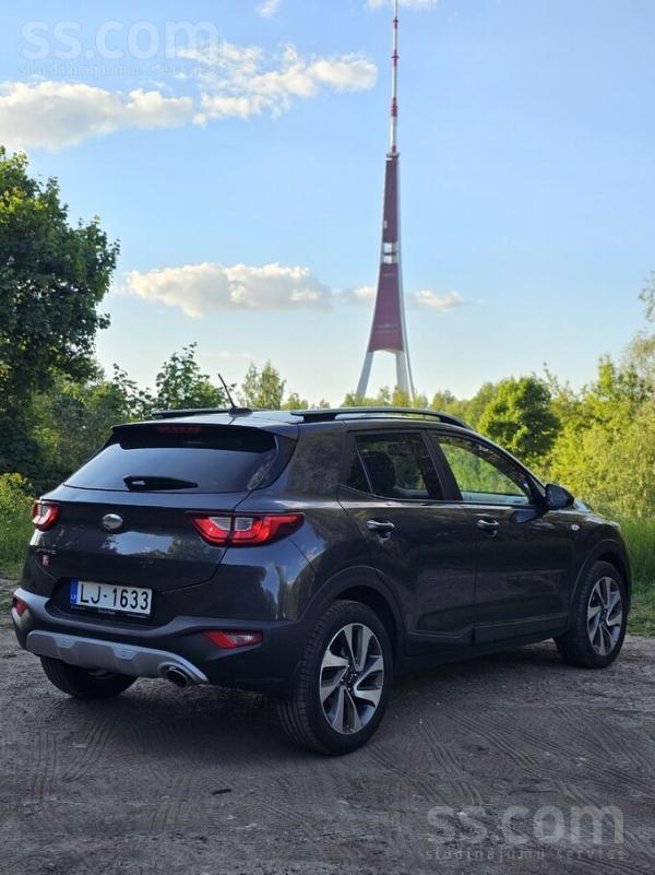 Grey Kia Stonic 2018 in Riga, with an engine capacity of 1.40 L and mileage of 120 thousand km for 9500 €, photo 6 on AUTOMOTO.COM.LV
