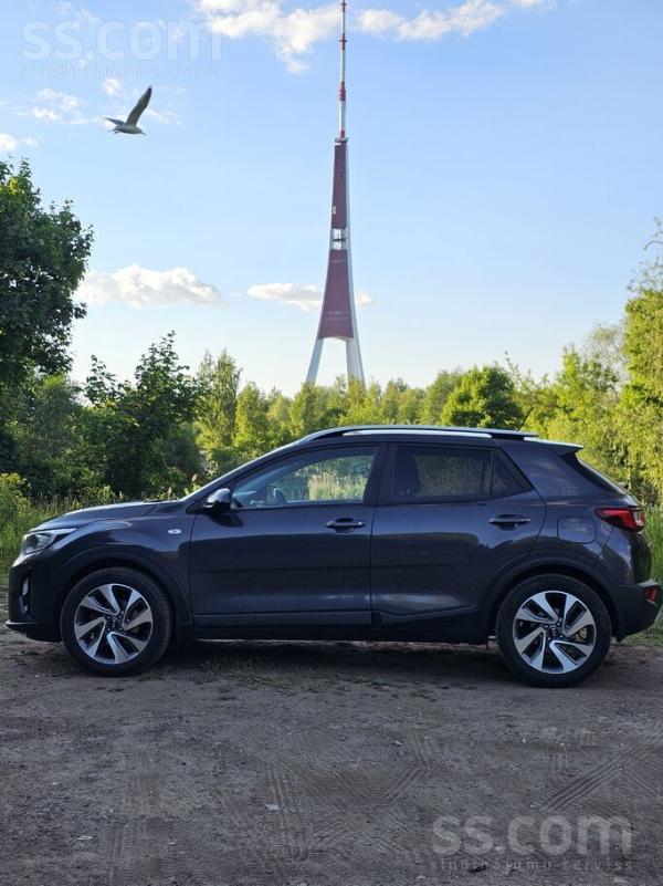 Grey Kia Stonic 2018 in Riga, with an engine capacity of 1.40 L and mileage of 120 thousand km for 9500 €, photo 7 on AUTOMOTO.COM.LV