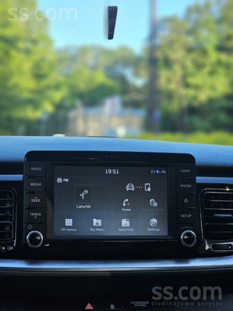 Pelēks Kia Stonic 2018 Rīga, ar dzinēja tilpumu 1.40 L un nobraukumu 120 tūkst. km par 9500 €, foto 10 vietnē AUTOMOTO.COM.LV