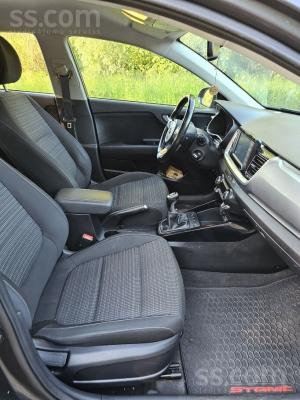 Pelēks Kia Stonic 2018 Rīga, ar dzinēja tilpumu 1.40 L un nobraukumu 120 tūkst. km par 9500 €, foto 14 vietnē AUTOMOTO.COM.LV